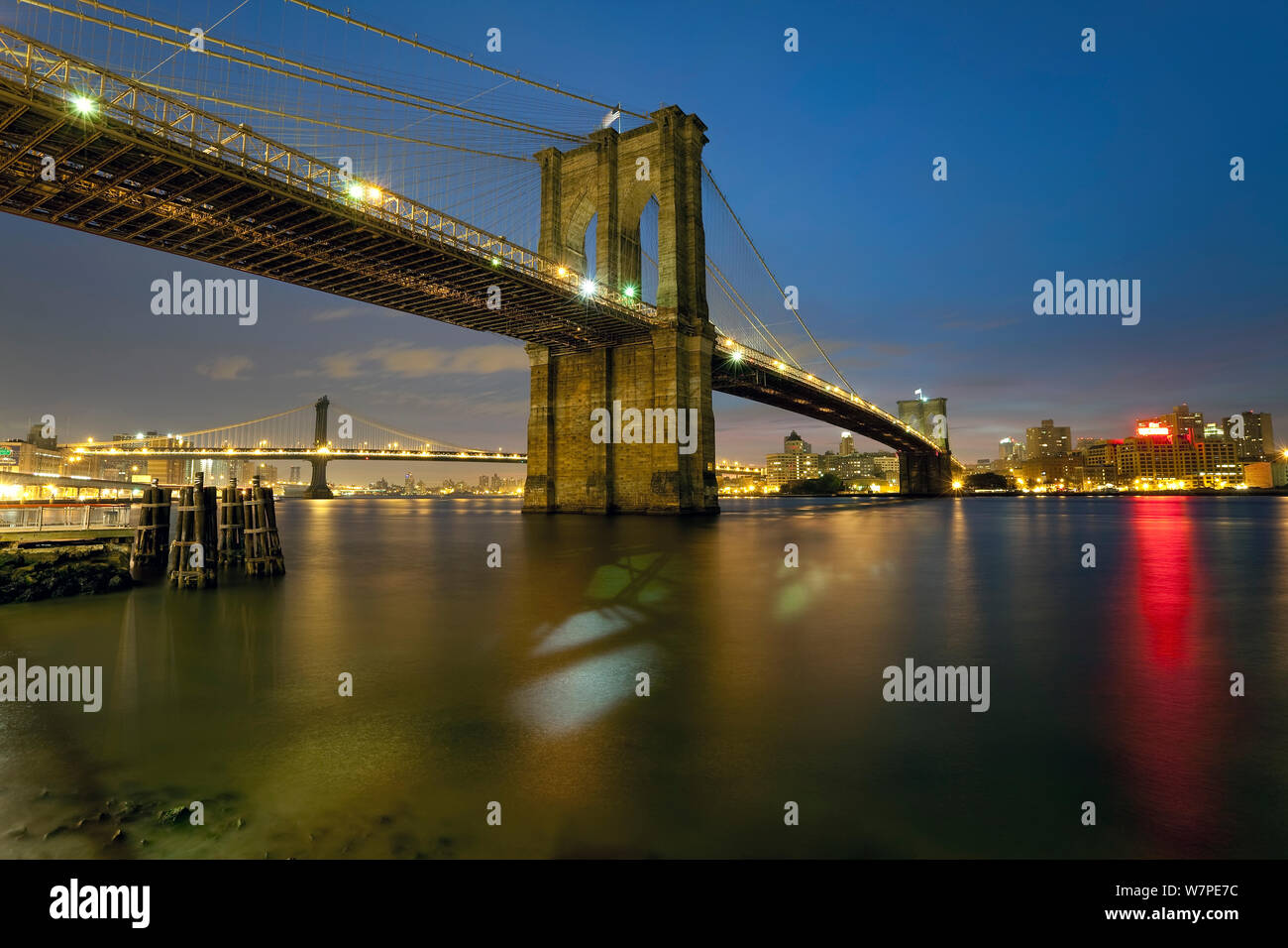Cities and bridges hi-res stock photography and images - Alamy