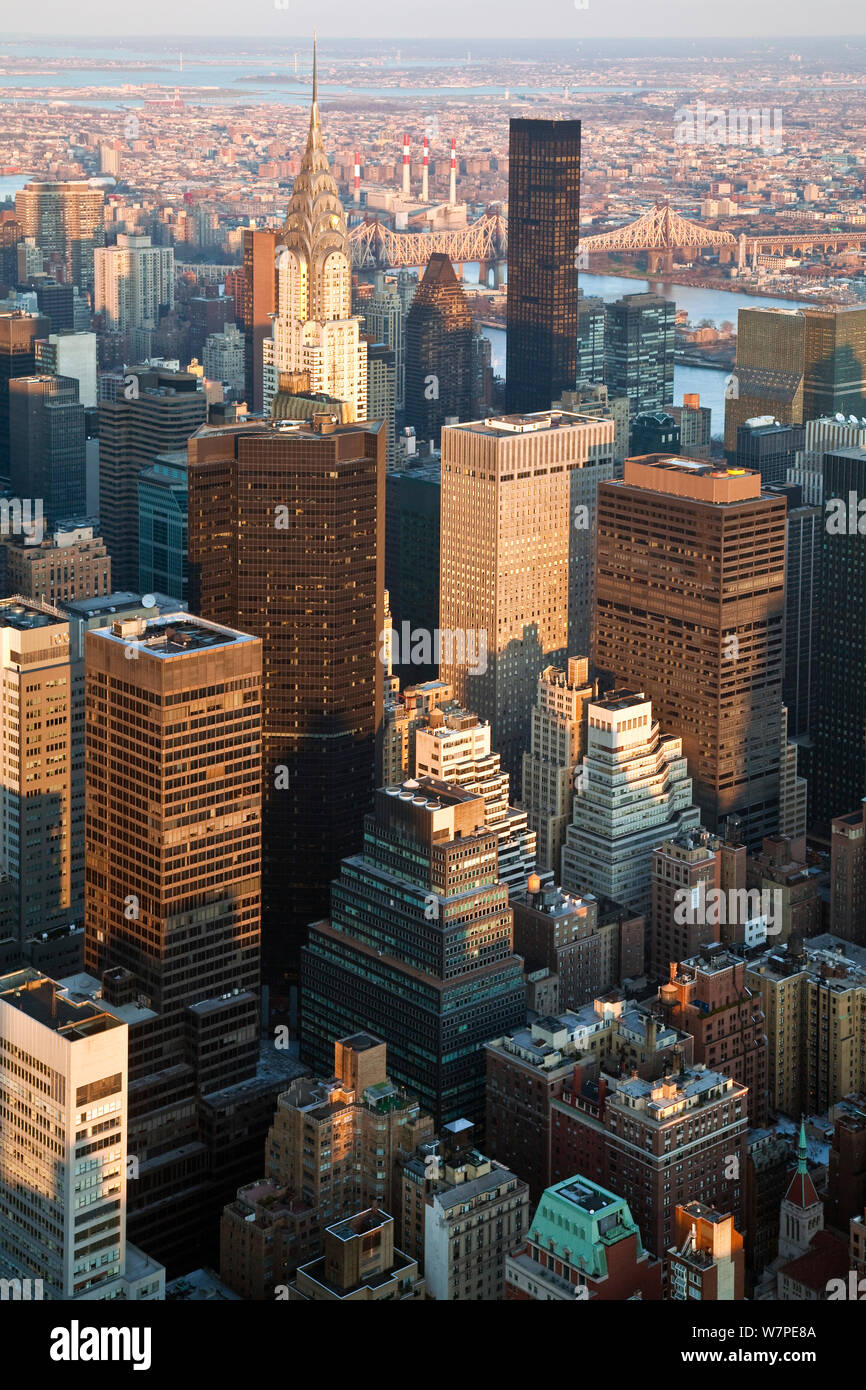 Mid town manhattan new york city hi-res stock photography and images ...