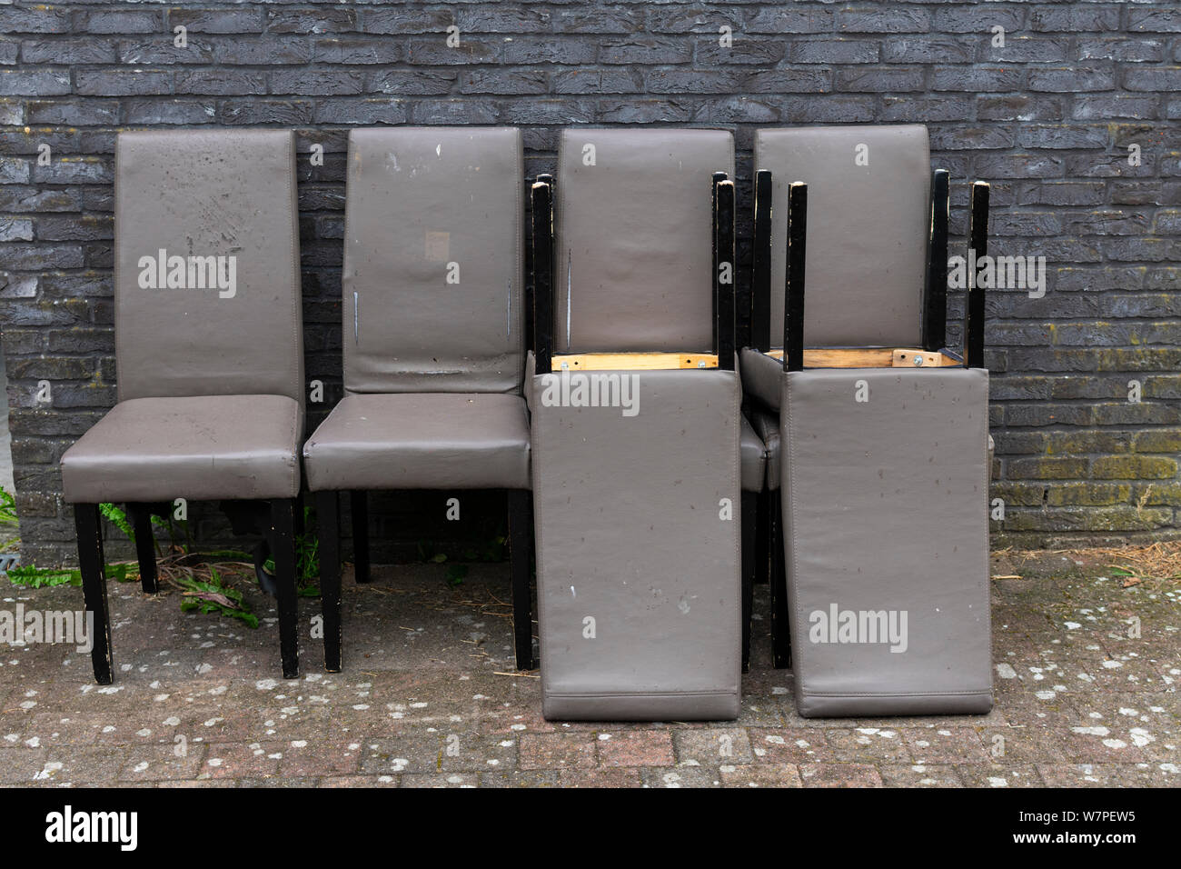 Old chairs hi-res stock photography and images - Alamy