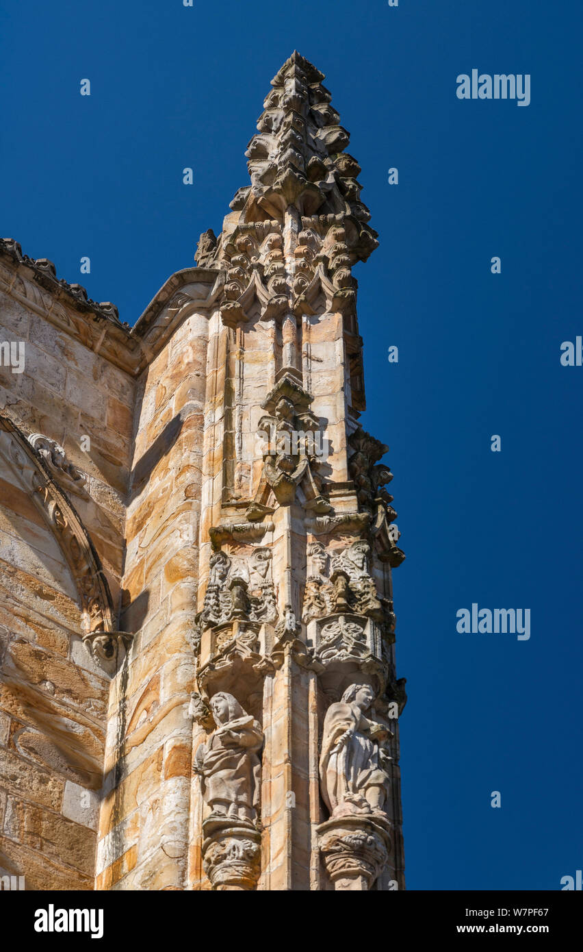 Pilaster at Universidad Sancti Spiritus (University of the Holy Spirit ...