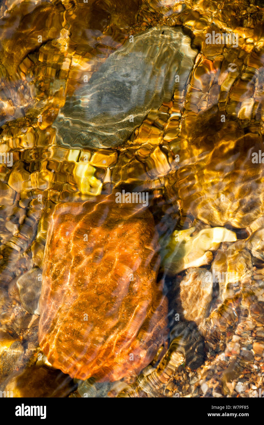 Pebbles through water hi-res stock photography and images - Alamy