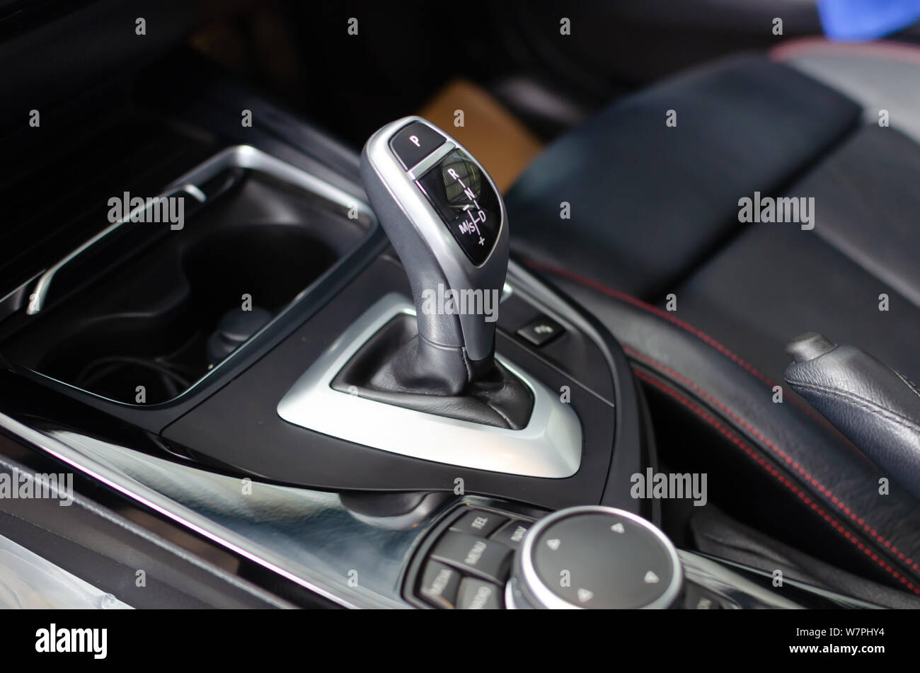 Modern car interior hi-res stock photography and images - Alamy