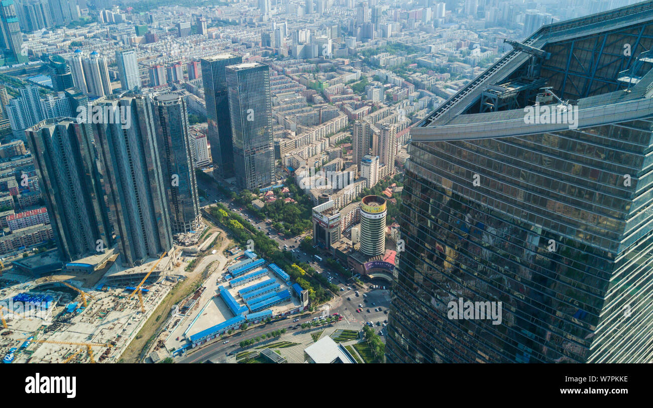 Heng long plaza hi-res stock photography and images - Alamy