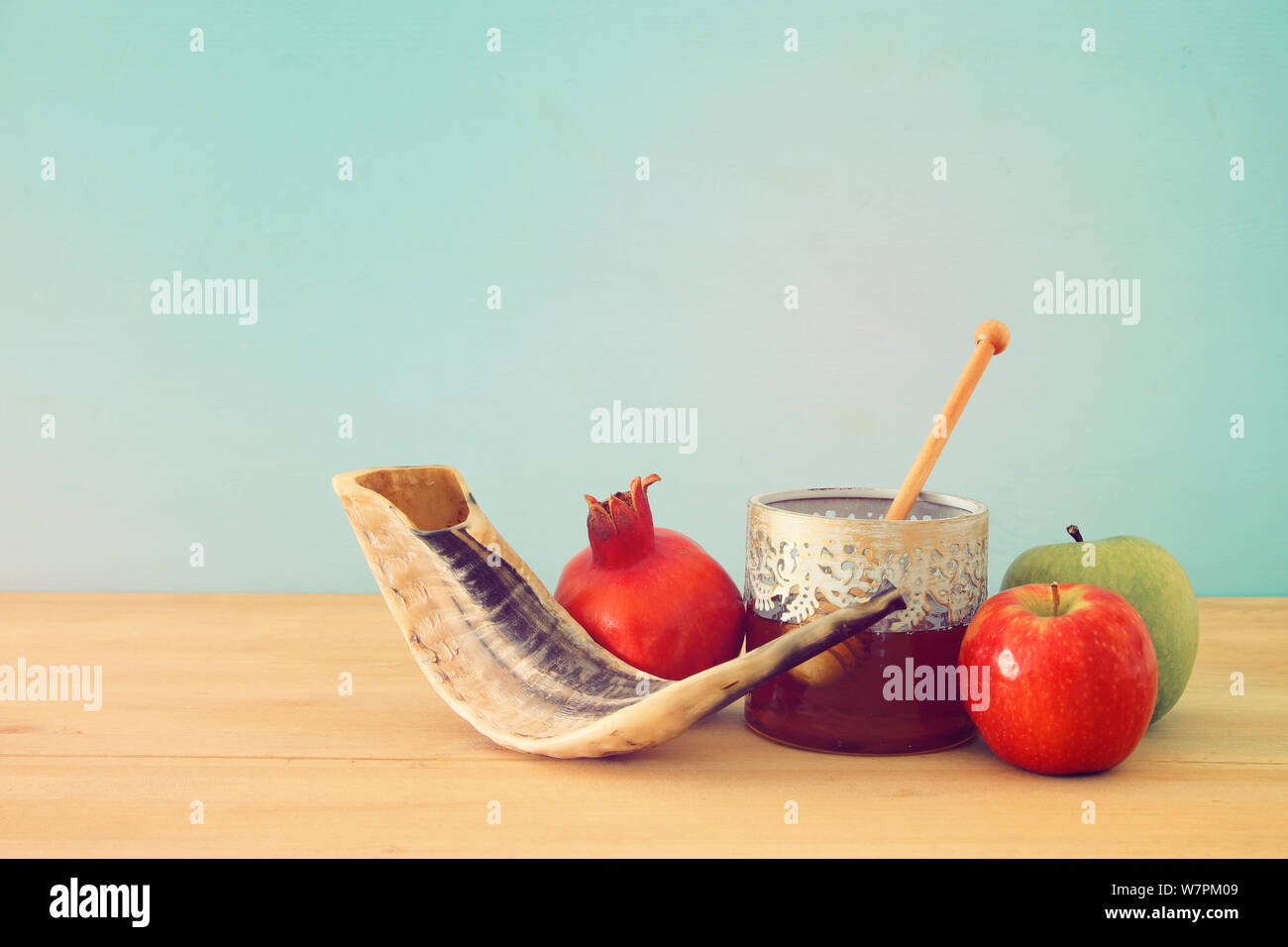 religion image of Rosh hashanah (jewish New Year holiday) concept. Traditional symbols Stock ...