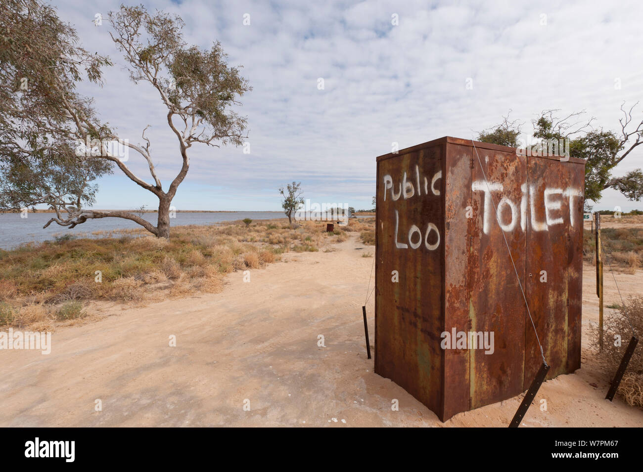 Outback toilet hi-res stock photography and images - Alamy