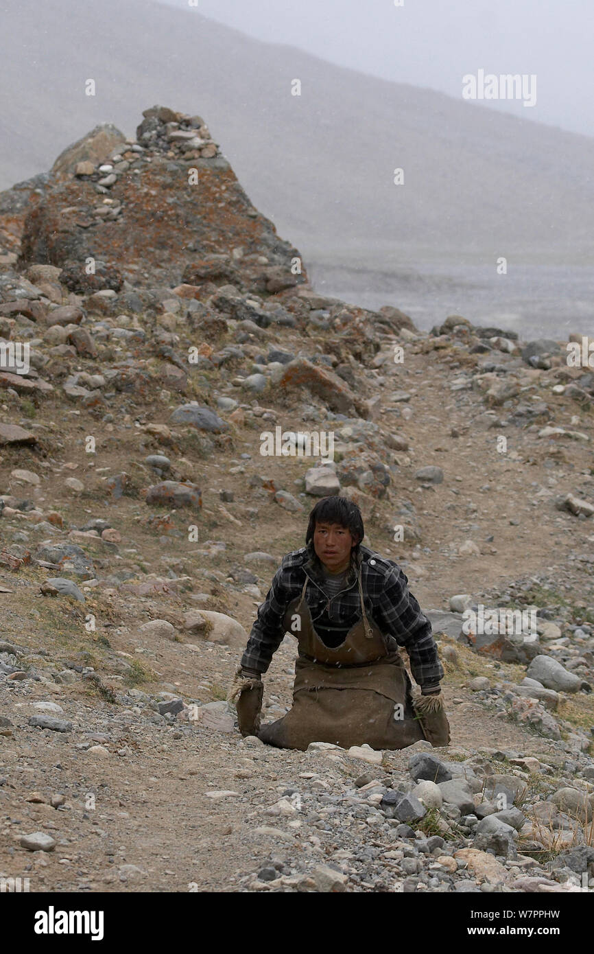 Prostrator about to perform body-length prostrations over the entire ...