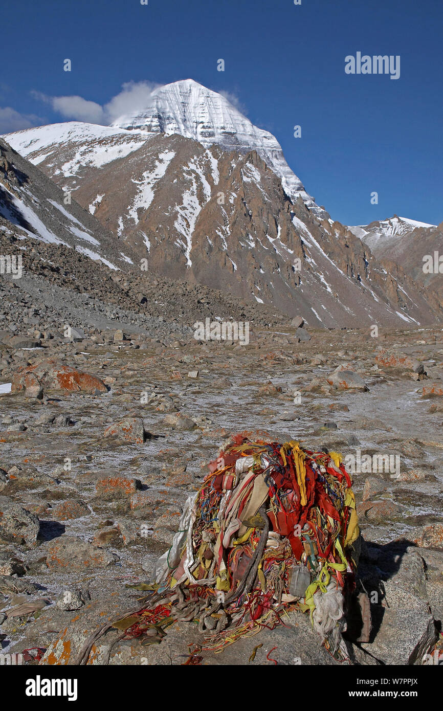 Mount kailas hi-res stock photography and images - Alamy