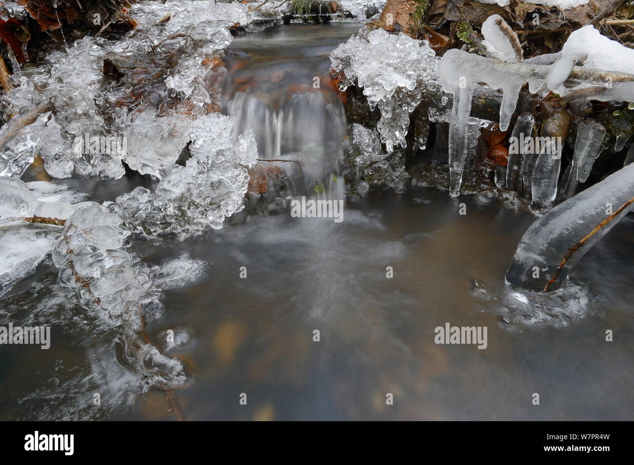 Ice waterfalls hi-res stock photography and images - Alamy
