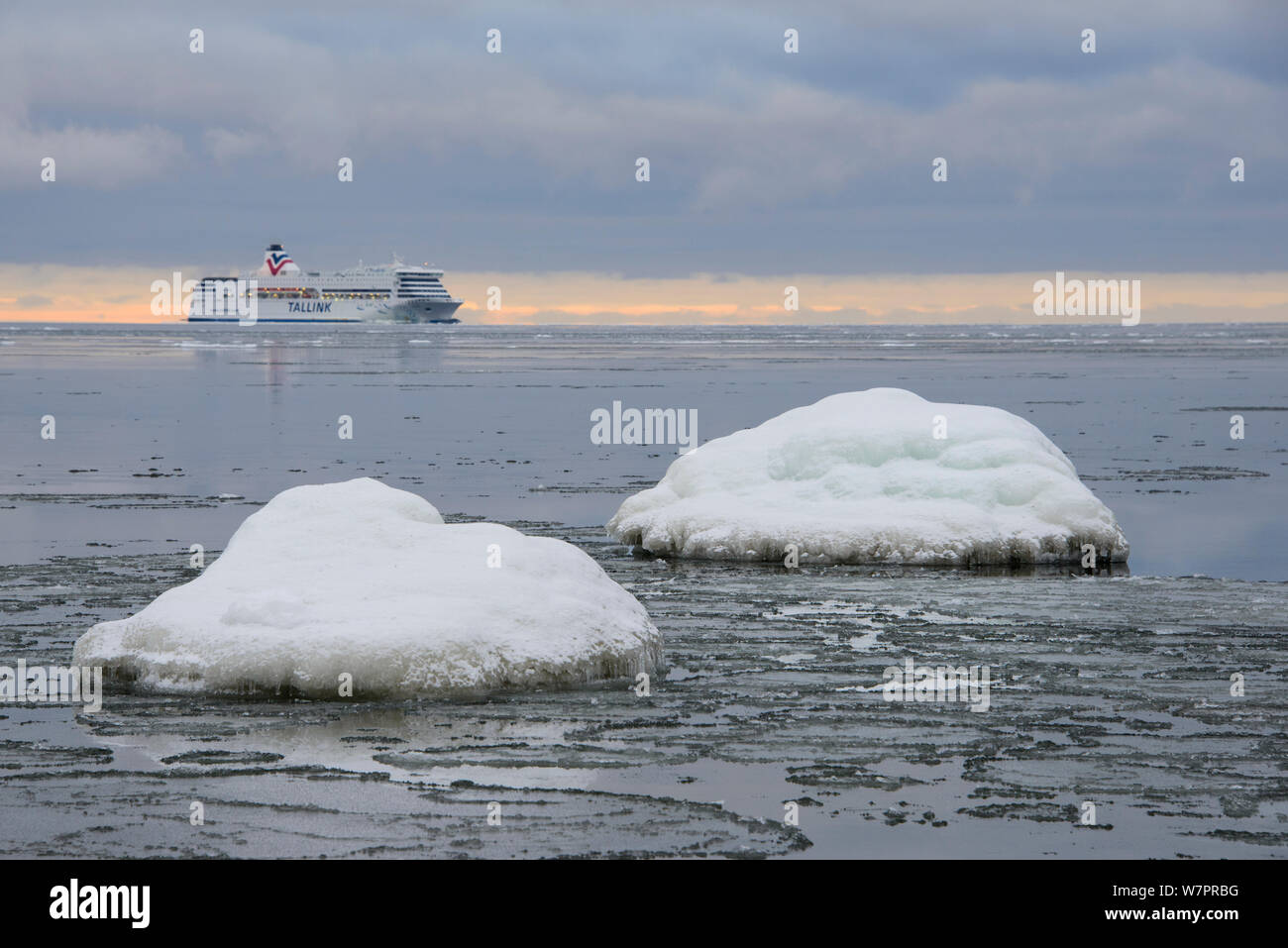 Ice boats hi-res stock photography and images - Alamy