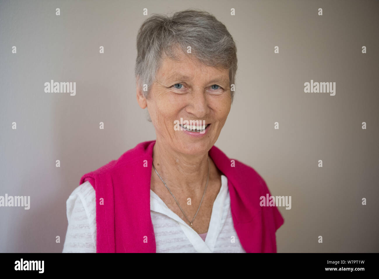 Retrains hi-res stock photography and images - Alamy