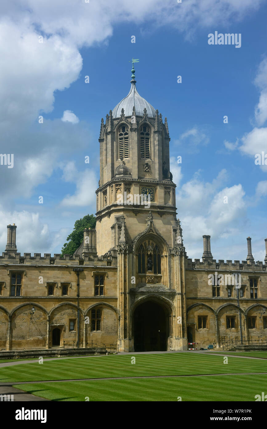Wren church tower hi-res stock photography and images - Alamy