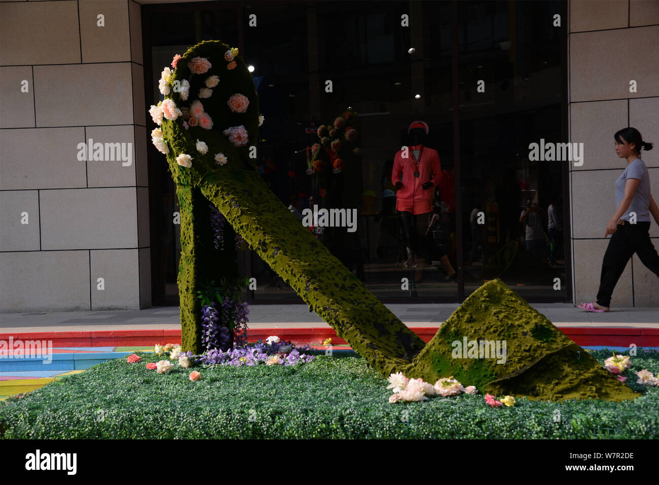 Two meters long hi-res stock photography and images - Alamy