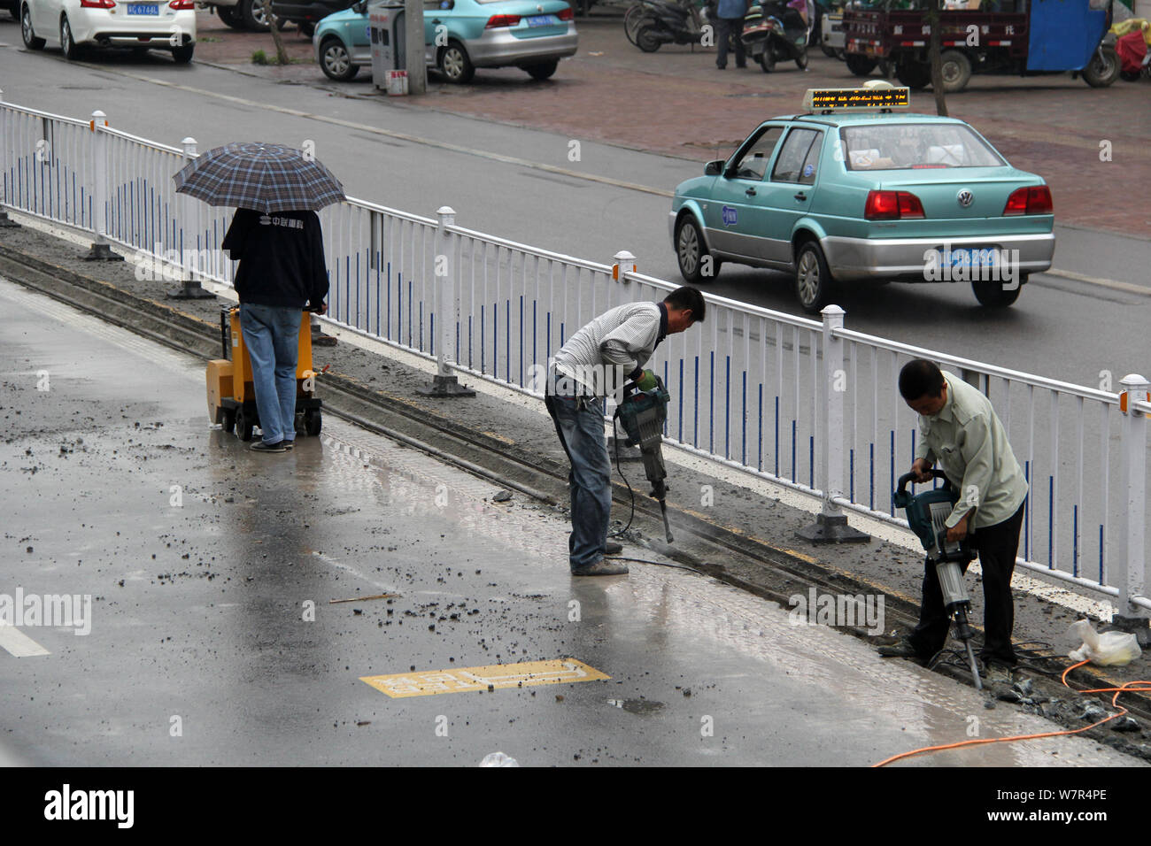 Transit elevated bus china hi-res stock photography and images - Alamy