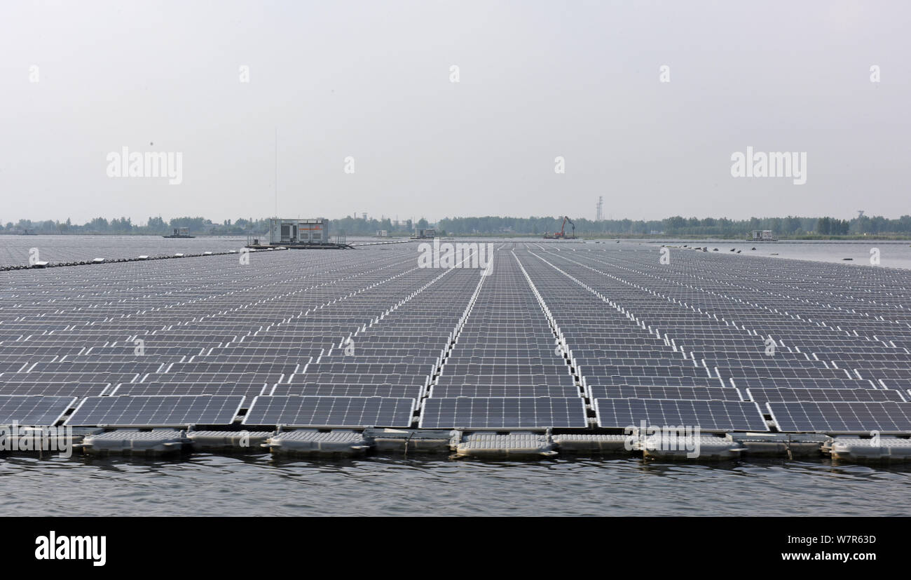 View of solar panels in the world's largest floating solar energy plant ...