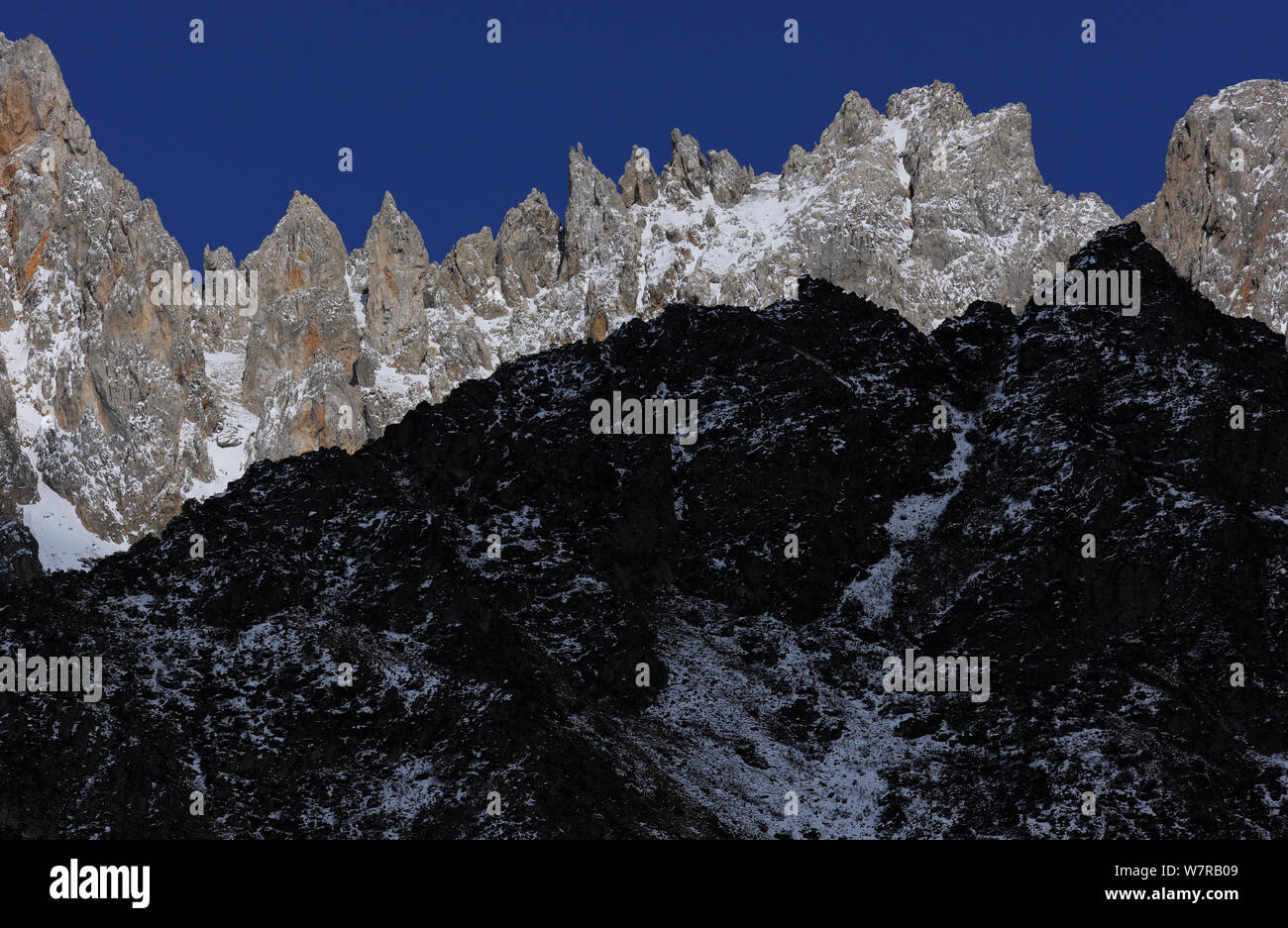 Baima pass hi-res stock photography and images - Alamy