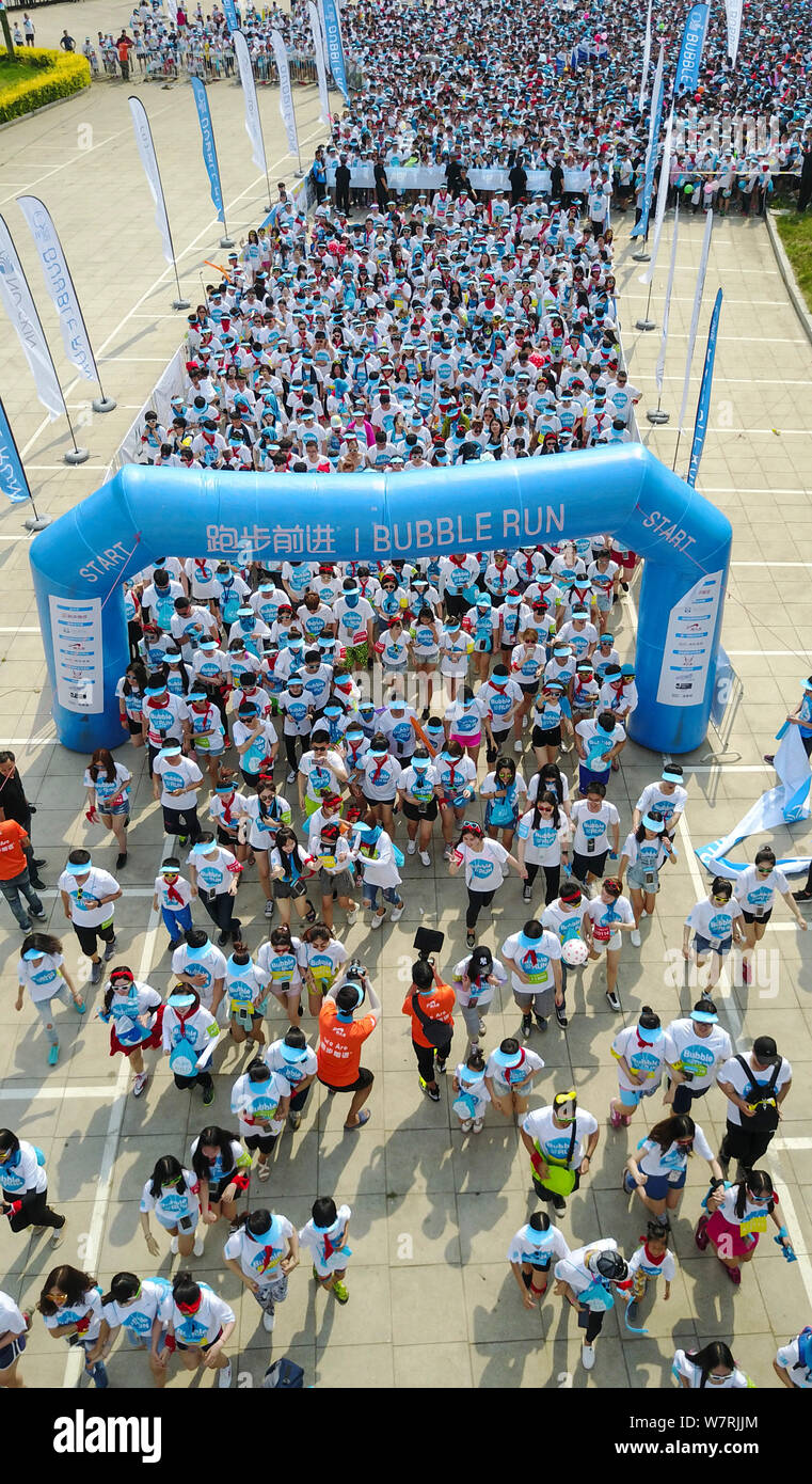 --FILE--Aerial view of more than ten thousand participants enjoying ...
