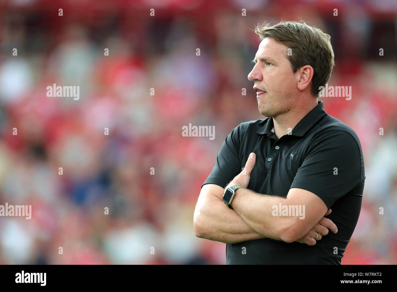 Barnsley manager daniel stendel on touchline hi-res stock photography ...