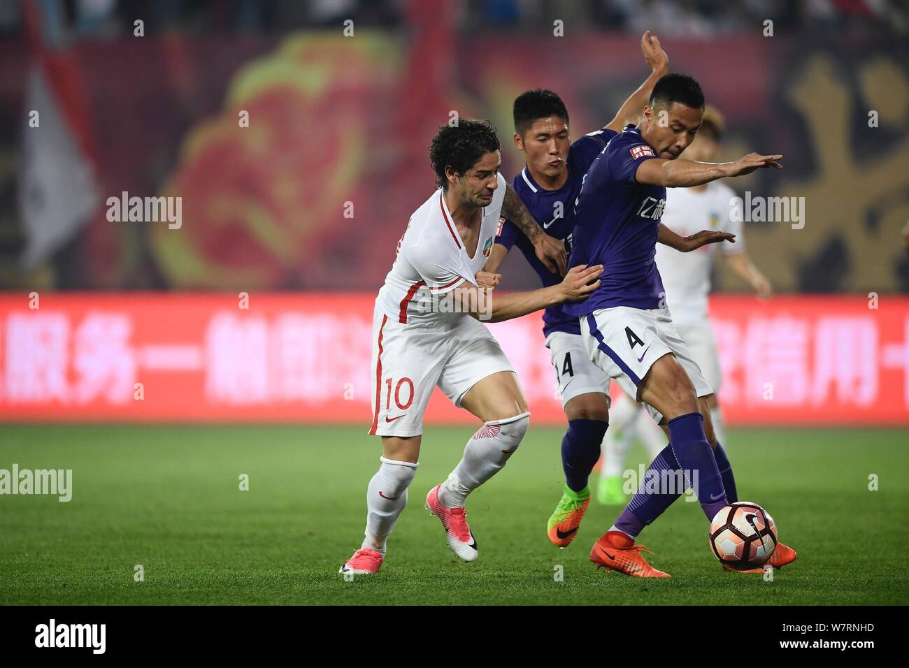 Alexandre pato 2017 hi-res stock photography and images - Alamy
