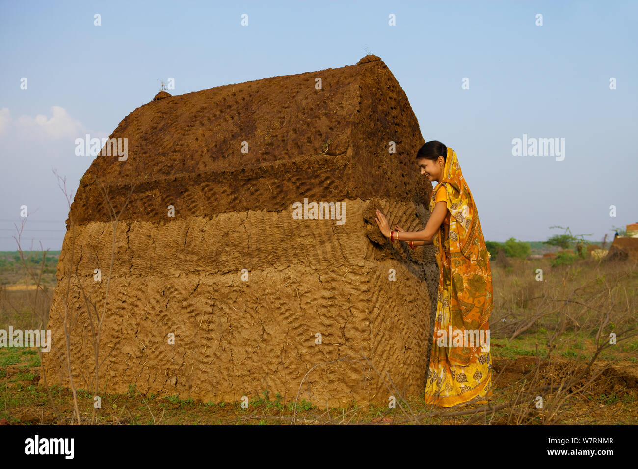 Cow Dung Hut High Resolution Stock Photography and Images - Alamy