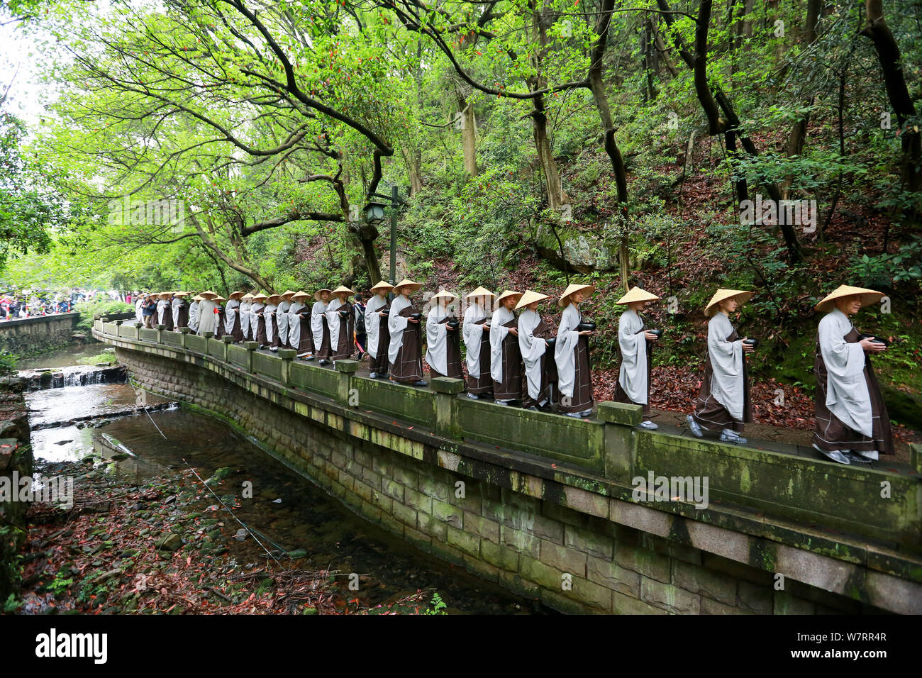 Chinese mendicants hi-res stock photography and images - Alamy