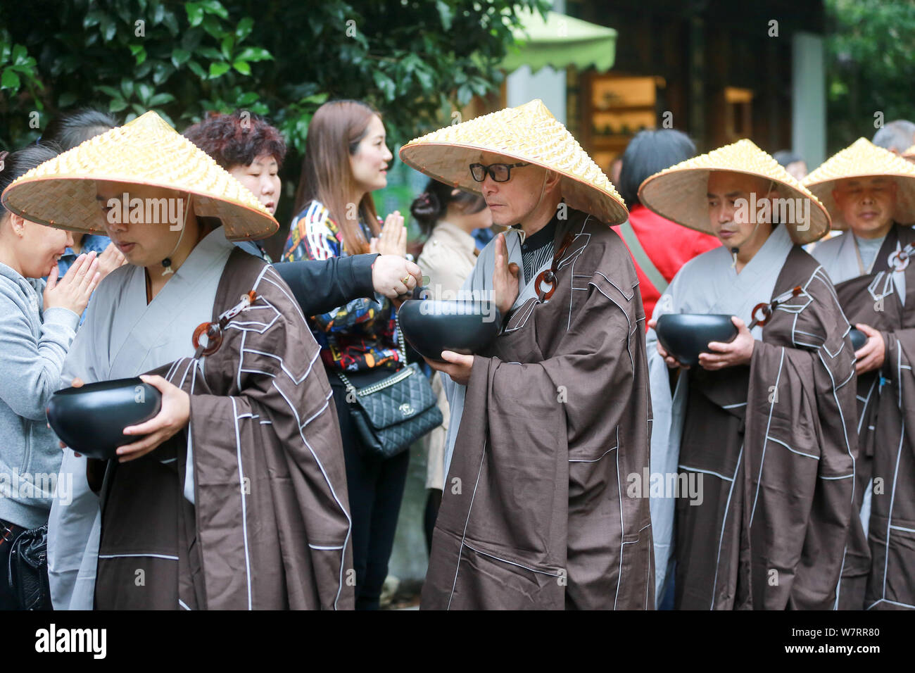 Chinese mendicants hi-res stock photography and images - Alamy