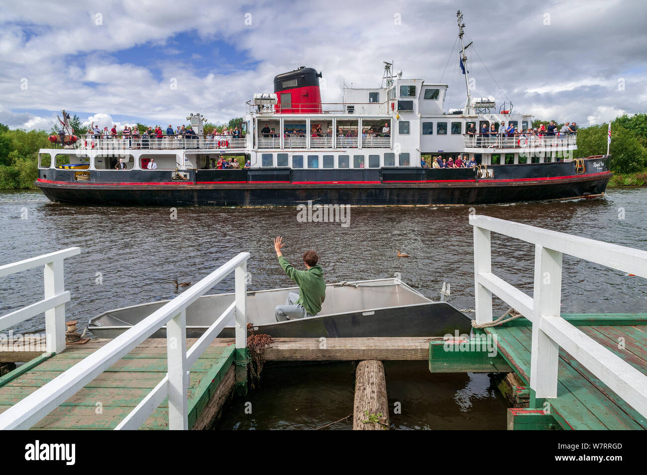 Thelwall ferry hi-res stock photography and images - Alamy