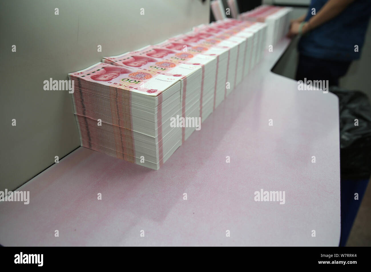 Banknote printing hi-res stock photography and images - Alamy