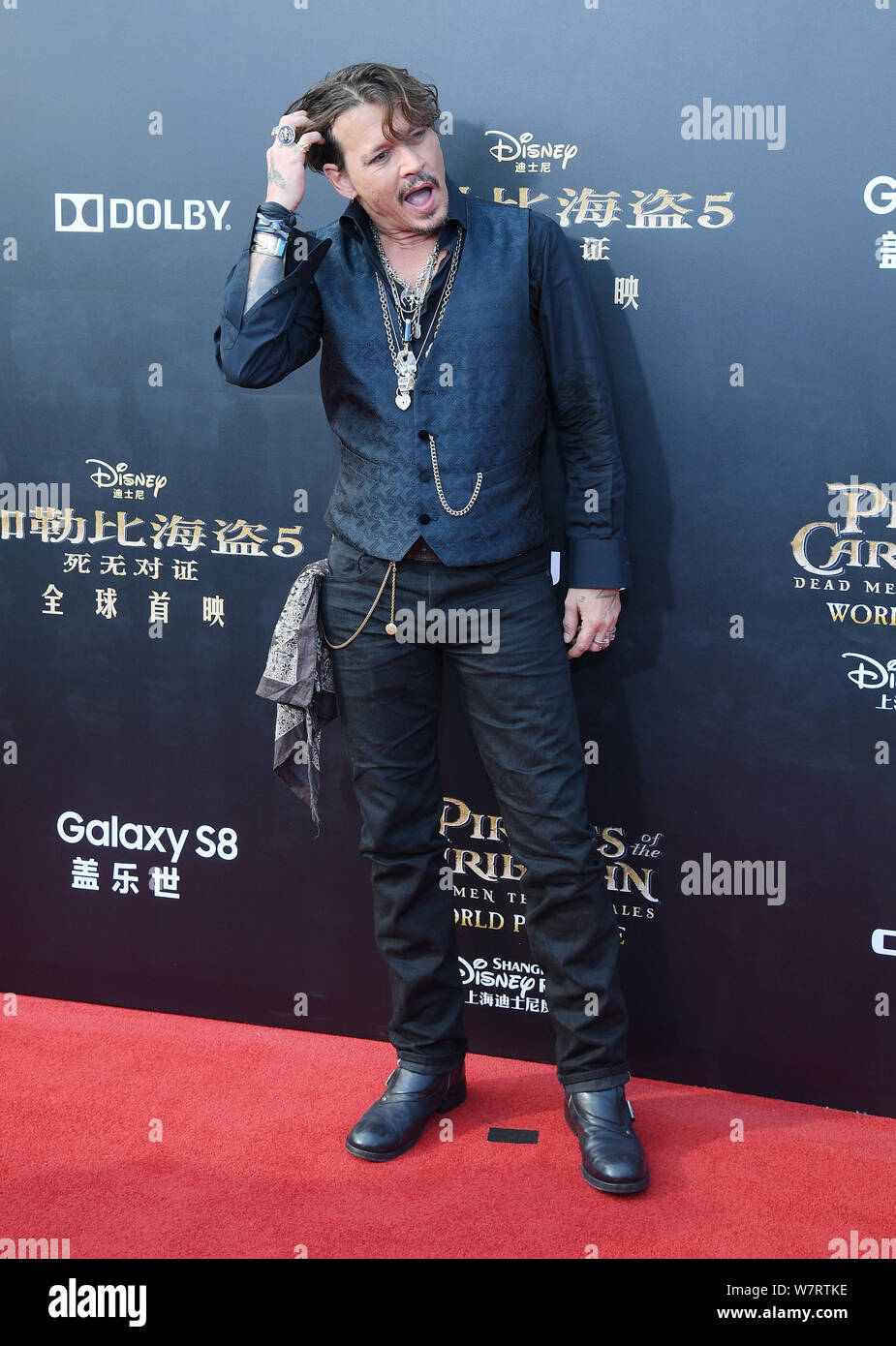 American actor Johnny Depp arrives on the red carpet for the premiere ...