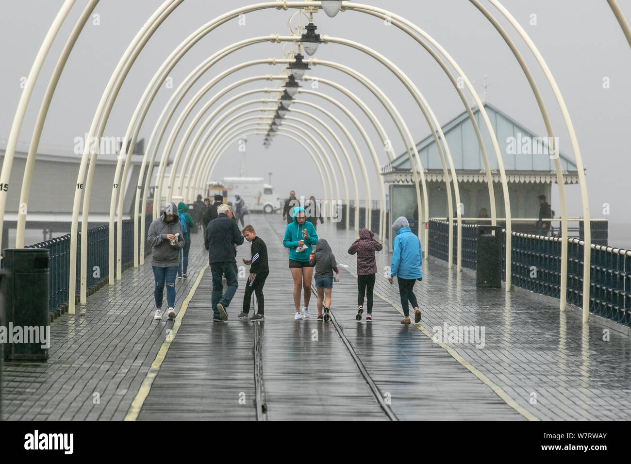 Showery day at the coast hi-res stock photography and images - Alamy