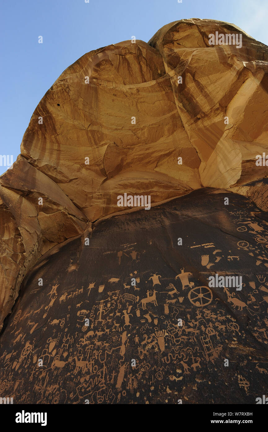 Indian rock art panel hi-res stock photography and images - Alamy