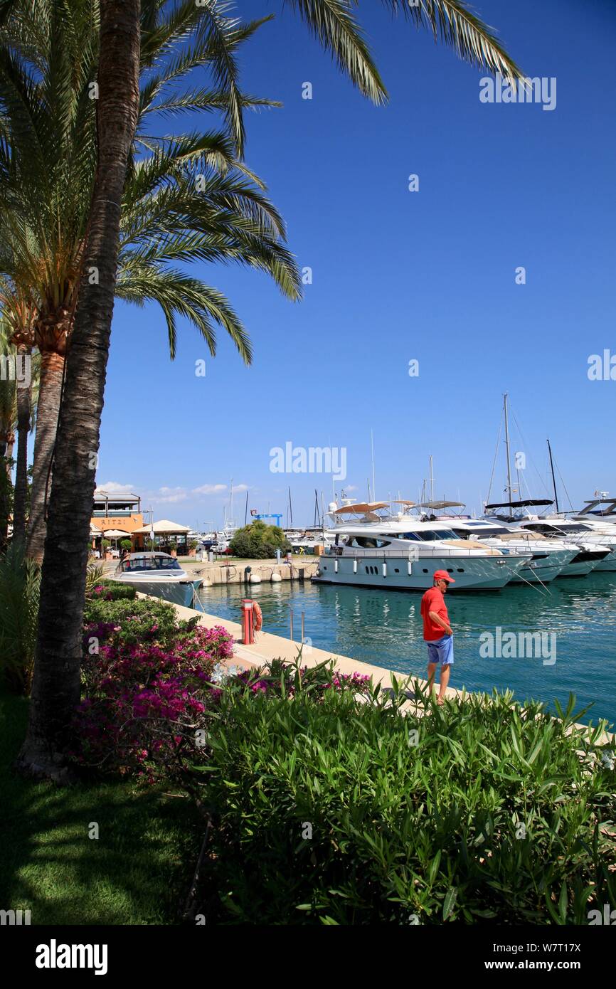 Portals port hi-res stock photography and images - Alamy