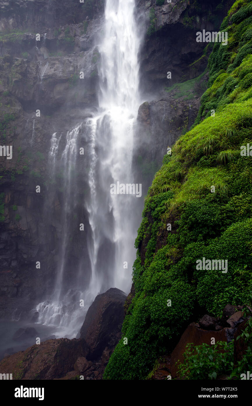 Ozarde waterfall in the Western Ghats, India, August 2010 Stock Photo ...