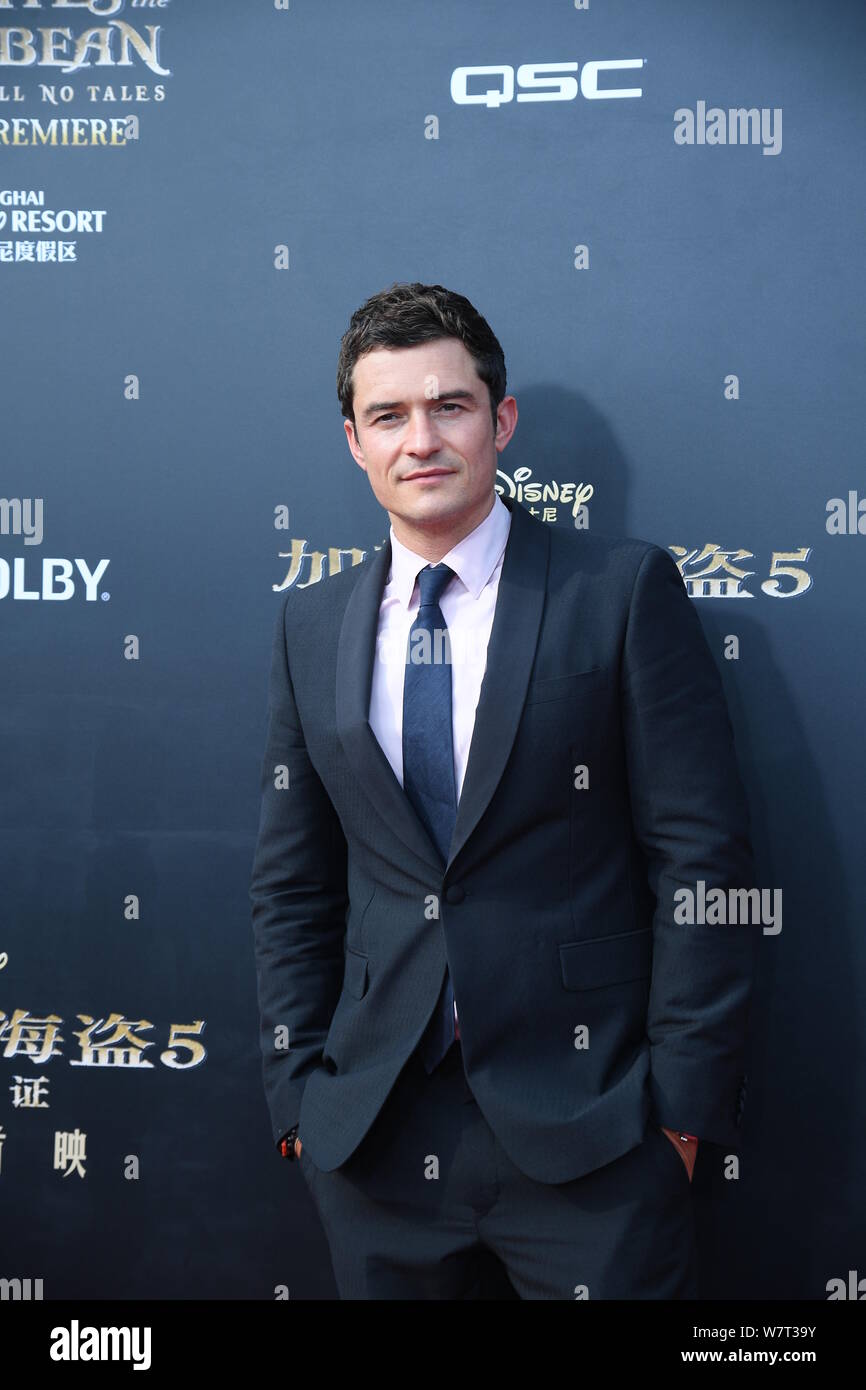 English actor Orlando Bloom arrives on the red carpet for the premiere ...