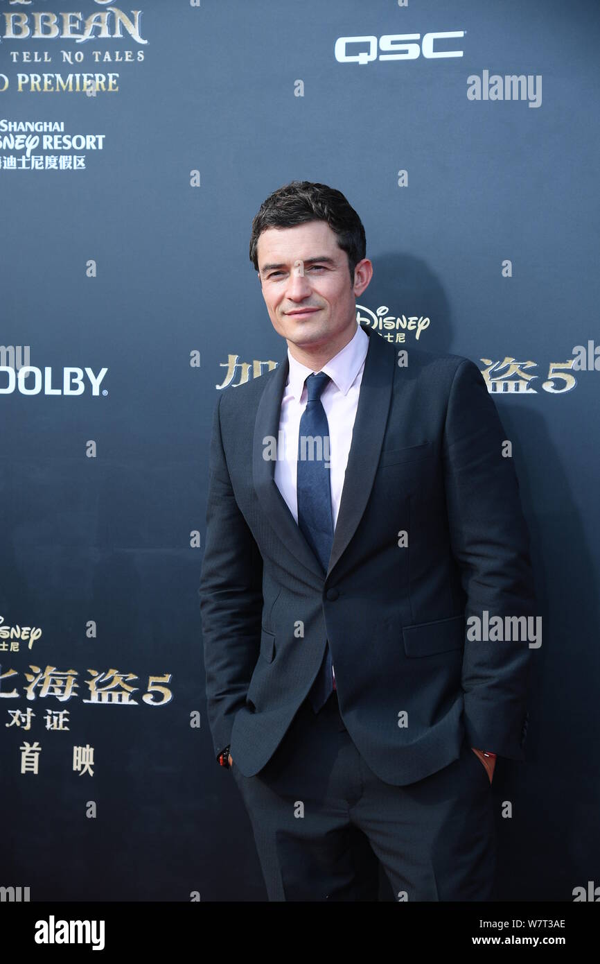 English actor Orlando Bloom arrives on the red carpet for the premiere ...