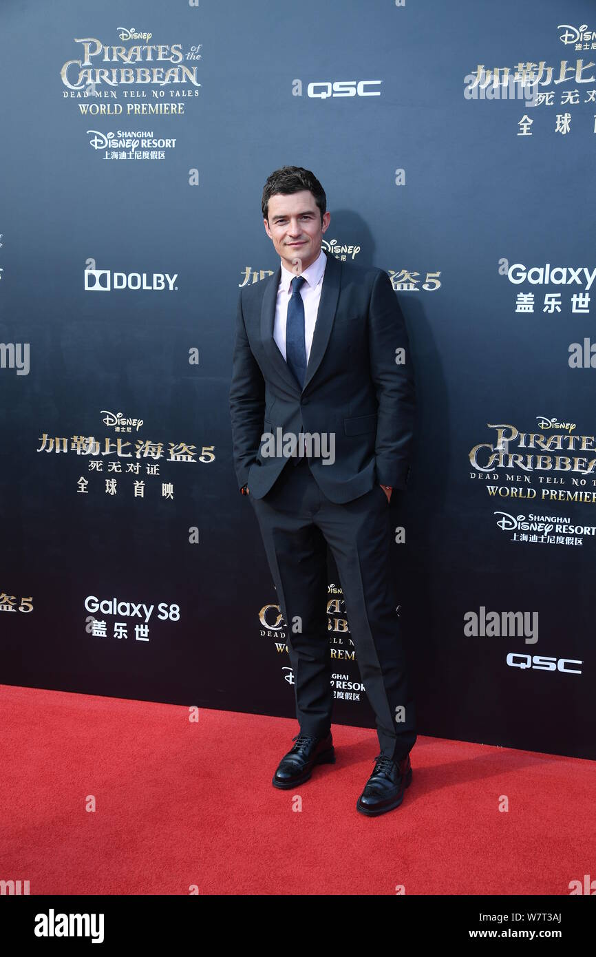 English actor Orlando Bloom arrives on the red carpet for the premiere ...