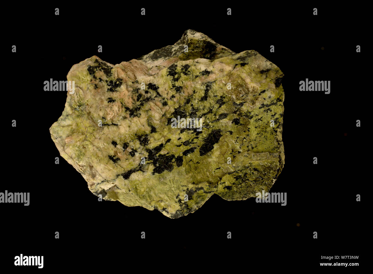 Epidote hi-res stock photography and images - Alamy