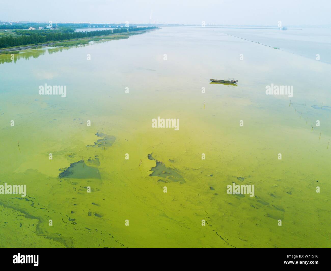 Lake tai aerial hi-res stock photography and images - Alamy