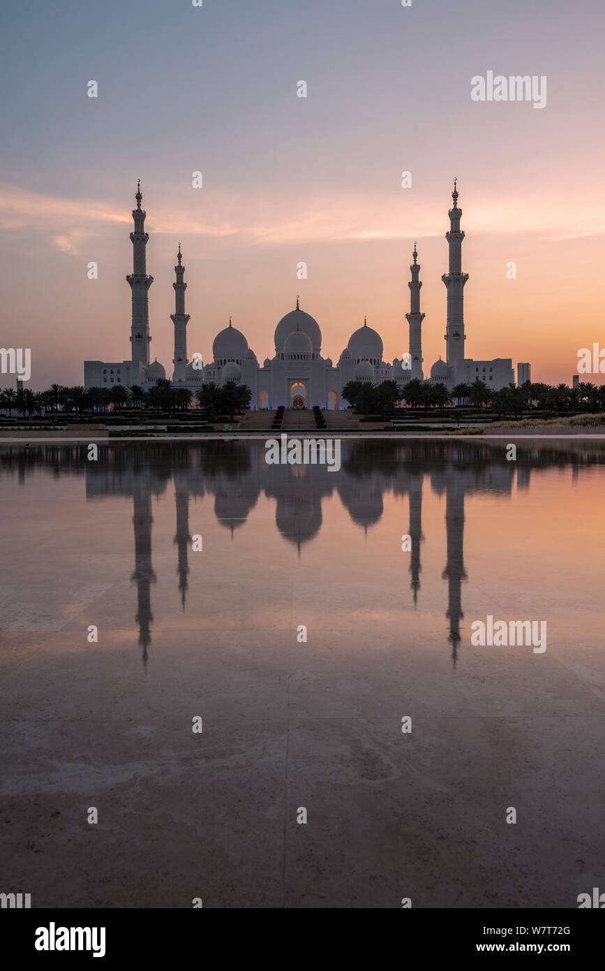Arabic Calligraphy Mosque High Resolution Stock Photography and Images ...