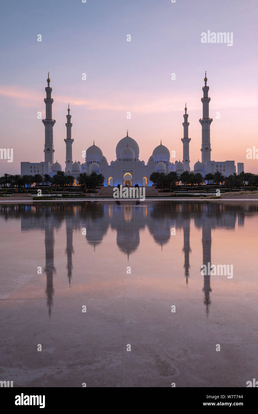 Arabic Calligraphy Mosque High Resolution Stock Photography and Images ...