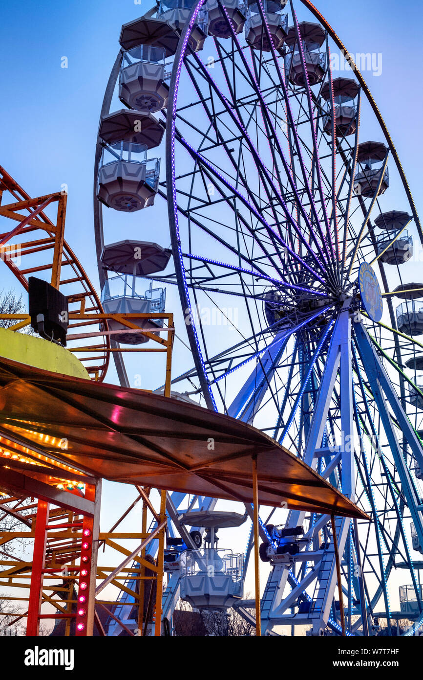 Extreme carousel in amusement park hi-res stock photography and images ...