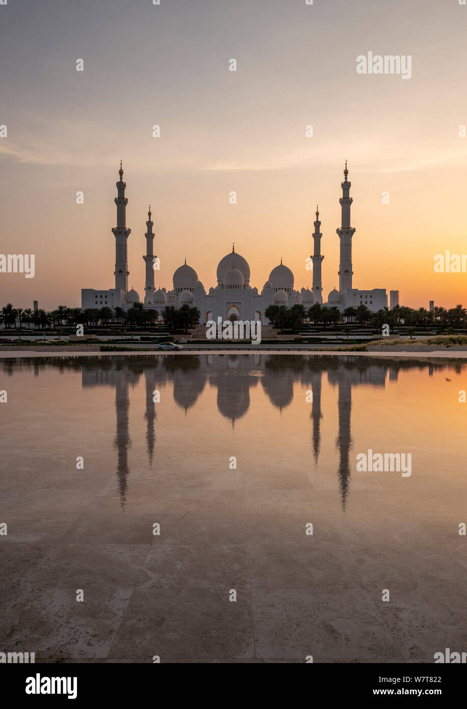 Arabic Calligraphy Mosque High Resolution Stock Photography and Images ...