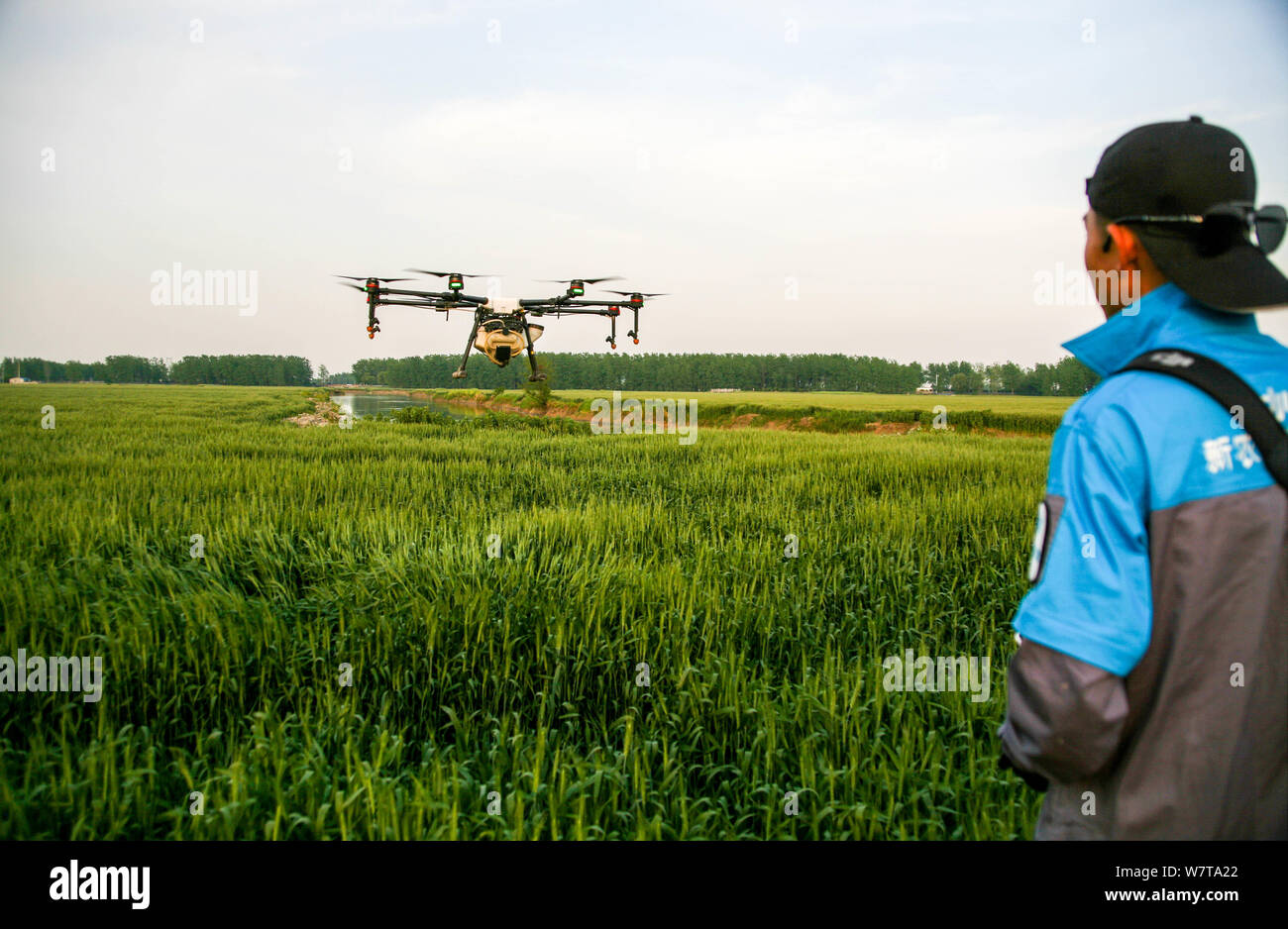 Uav in agriculture hi-res stock photography and images - Alamy