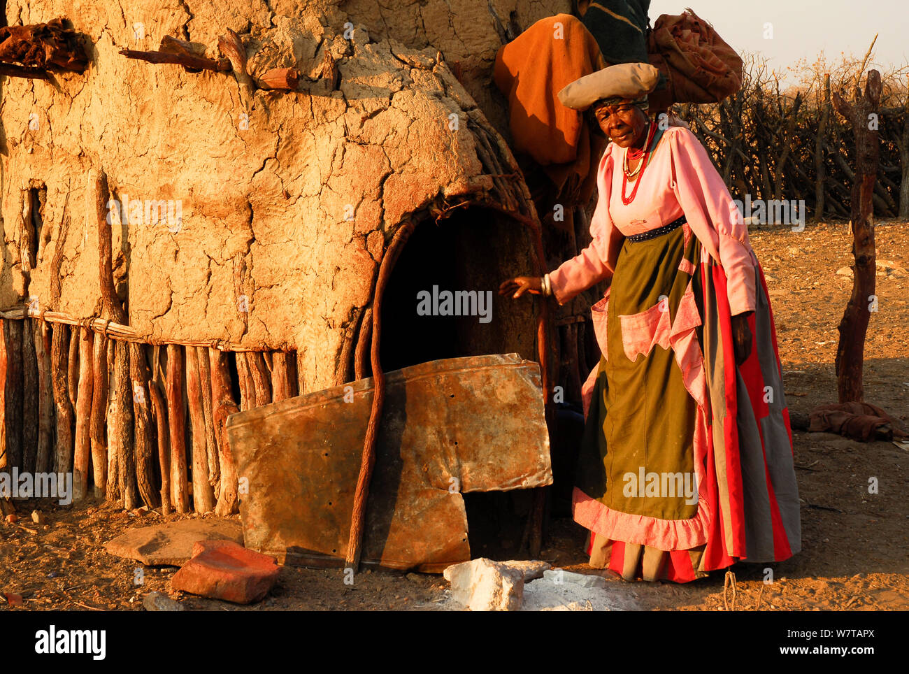 Hereros hi-res stock photography and images - Alamy