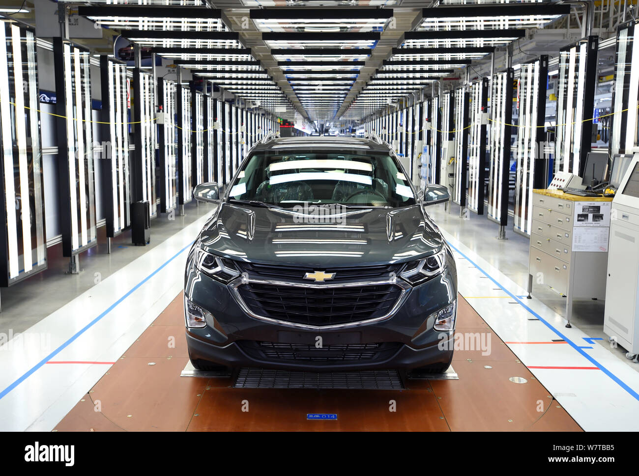 --FILE--Chevrolet Equinox SUVs are being assembled on the assembly line ...