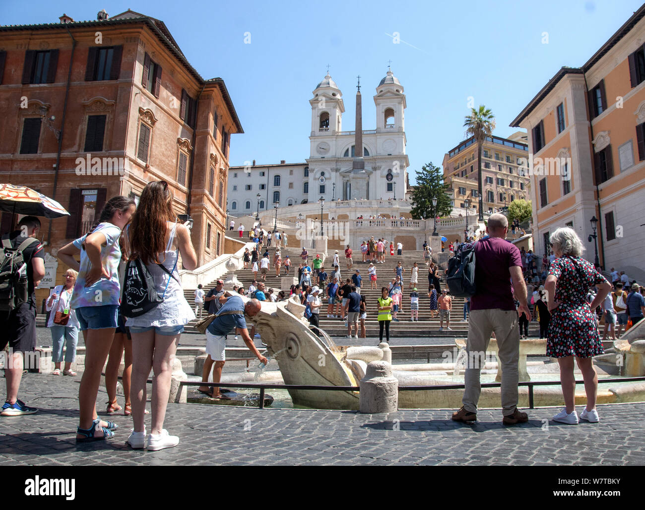 Persone steps hi-res stock photography and images - Alamy