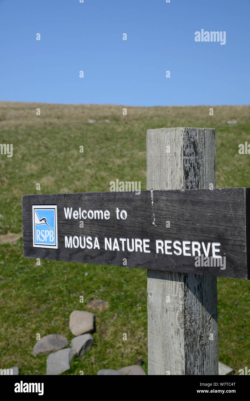 Rspb sign signs uk hi-res stock photography and images - Alamy