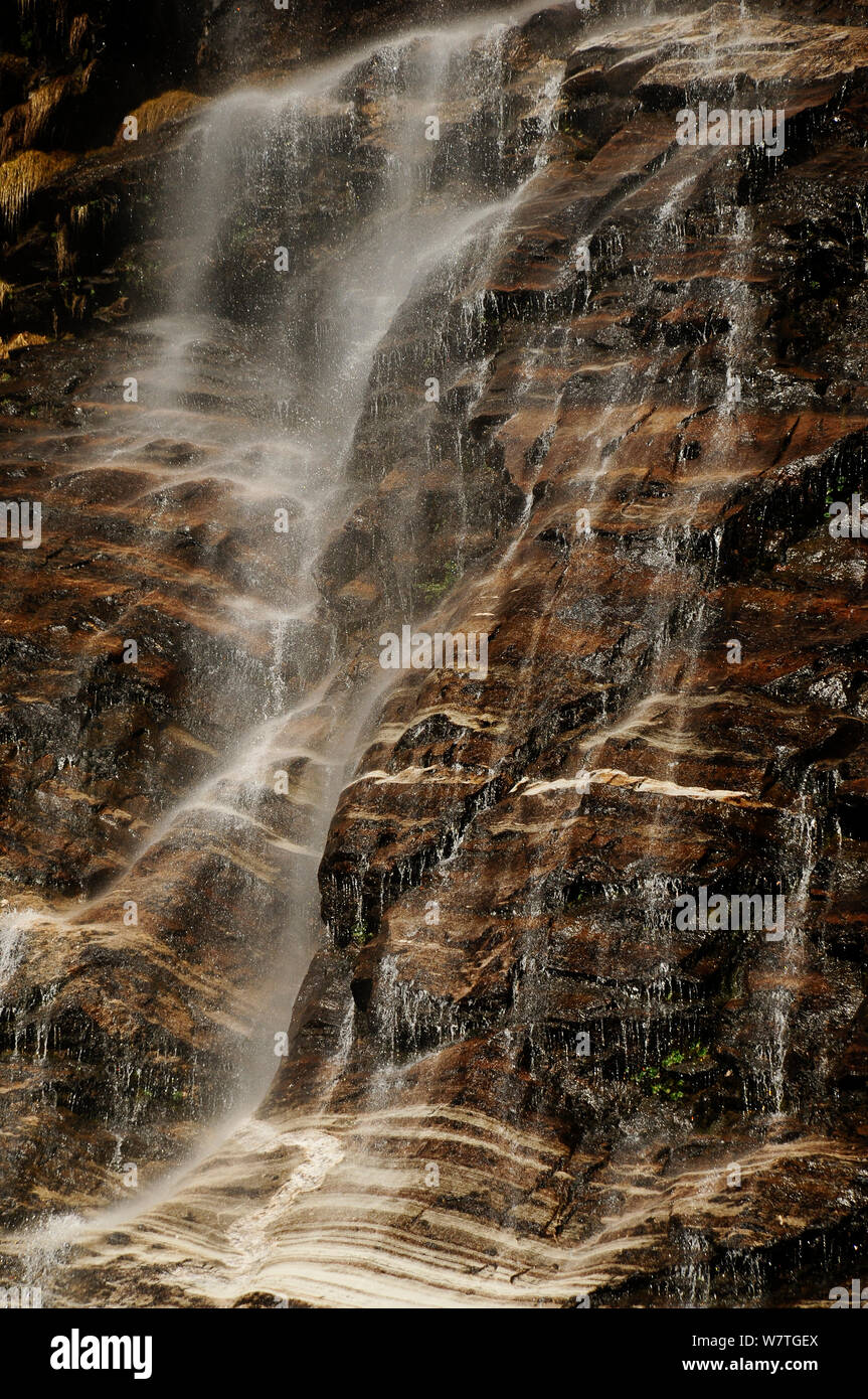 Modi khola valley annapurna sanctuary hi-res stock photography and ...