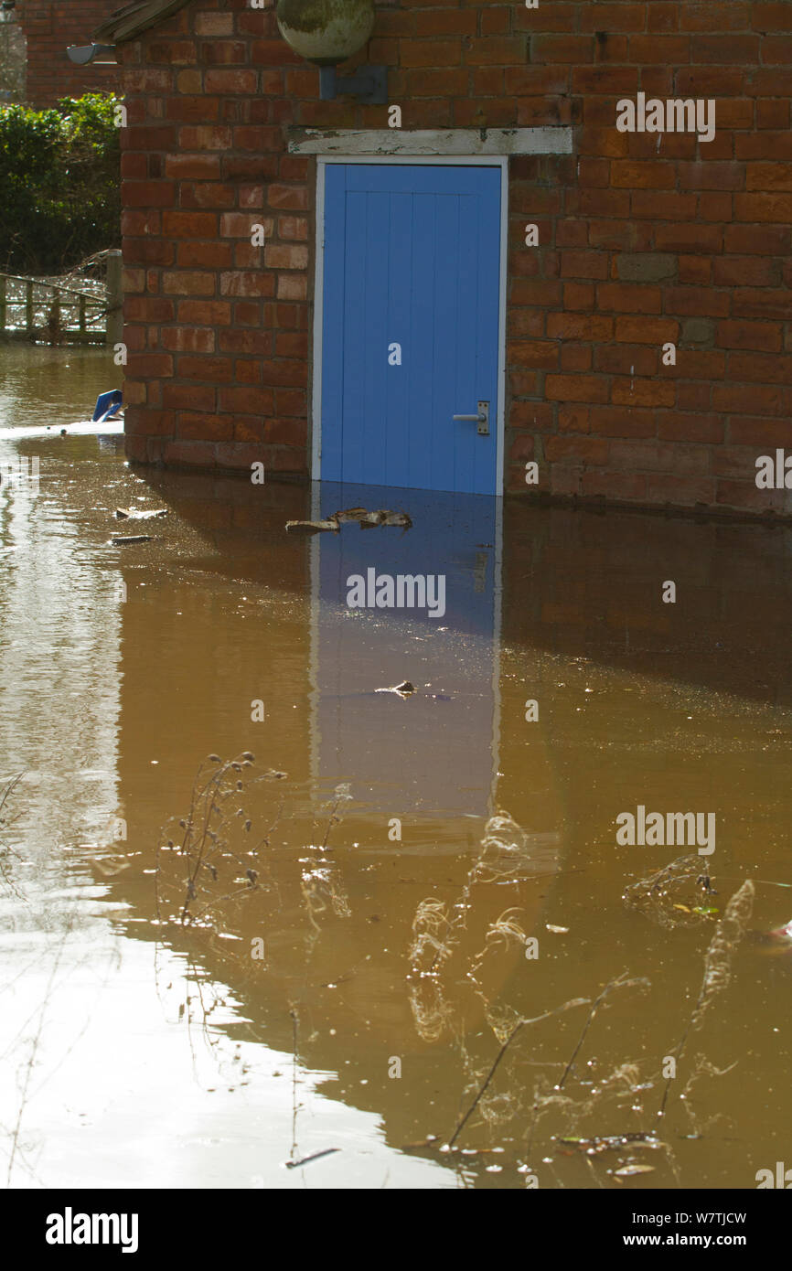 Floodwater outside hi-res stock photography and images - Alamy