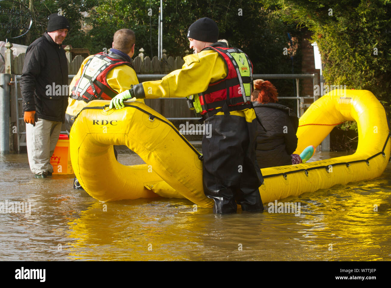 Flood rescue boat raft hi-res stock photography and images - Alamy