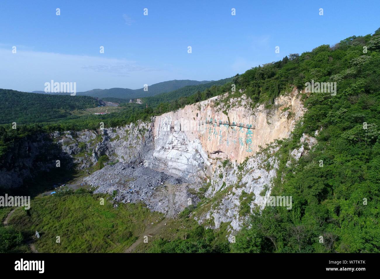 Giant Sculpture Of Fuxi High Resolution Stock Photography and Images ...